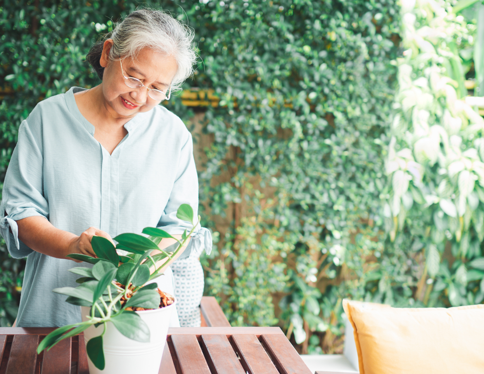 The Positive Effects of Viewing Gardens for Persons with Dementia ...